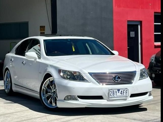 Photo by Deano460 - Shannons Club