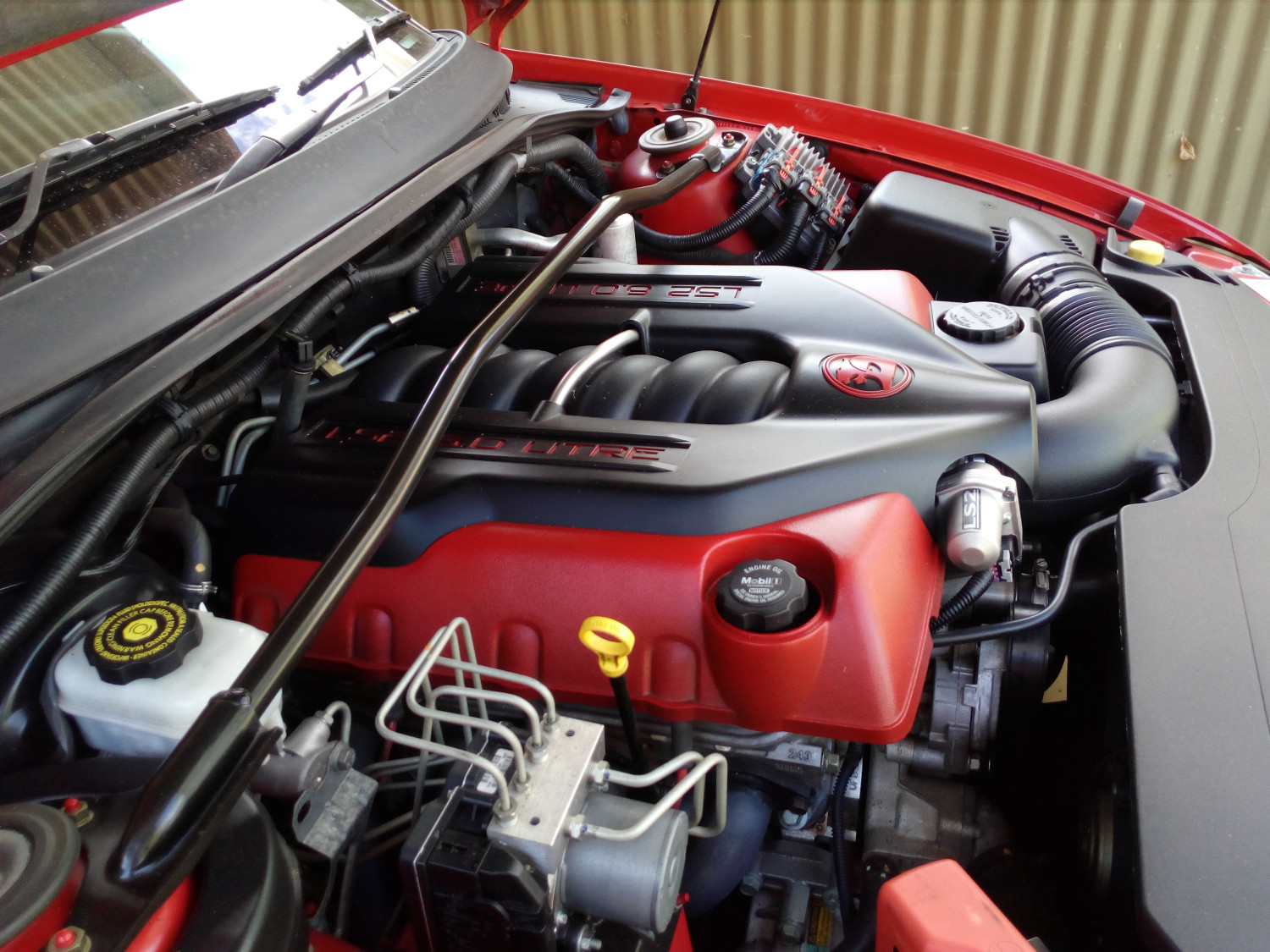 2005 Holden Special Vehicles VZ R8 Maloo - NataleeTonkin - Shannons Club