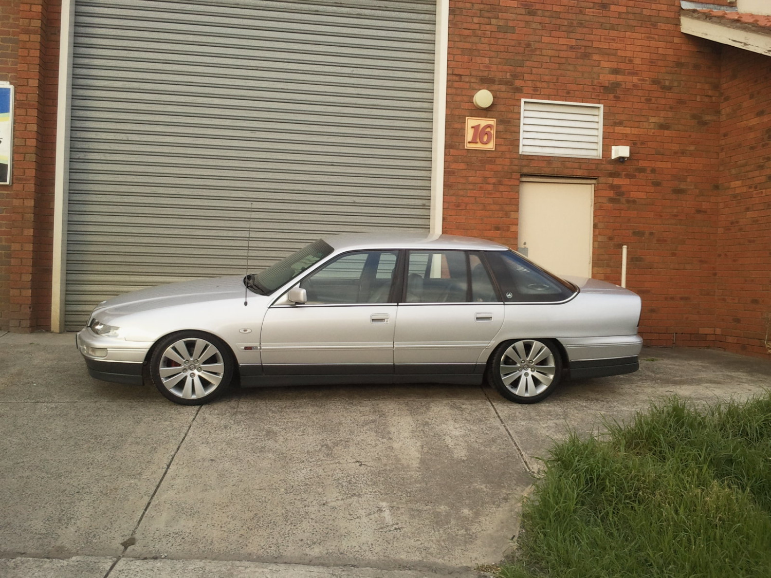 1993 Holden STATESMAN - croman - Shannons Club
