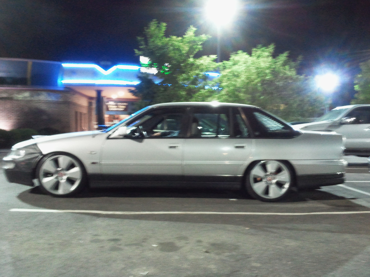 1993 Holden STATESMAN - croman - Shannons Club