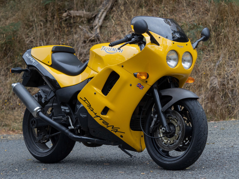 1994 Triumph 885cc DAYTONA SUPER THREE | 2022 Shannons Club Online Show ...