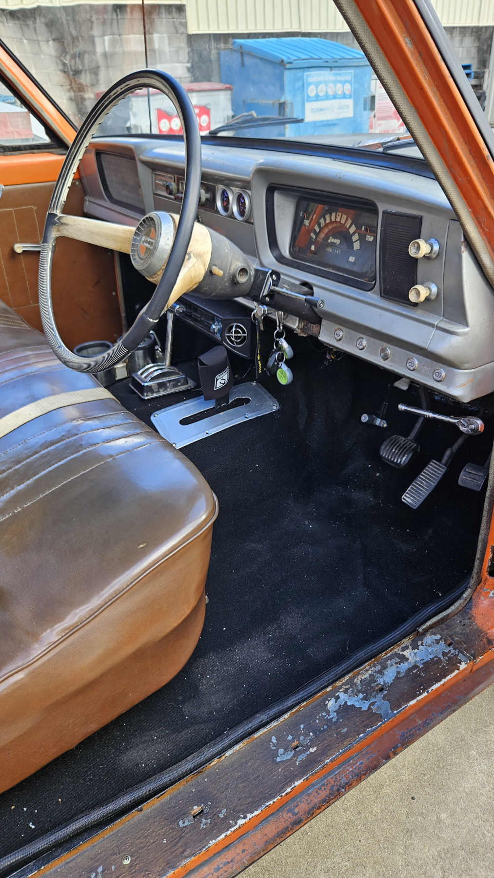 1970 Jeep FSJ Gladiator J2000 - PaulJuffs - Shannons Club