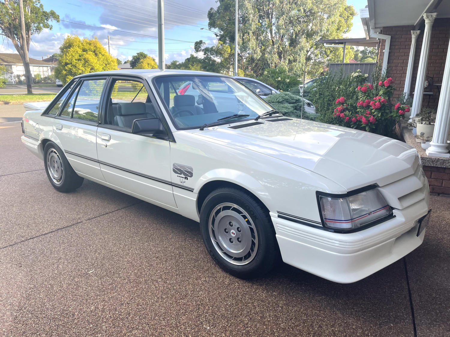 1984 Holden Dealer Team Vk Commodore | 2023 Shannons Club Online Show ...