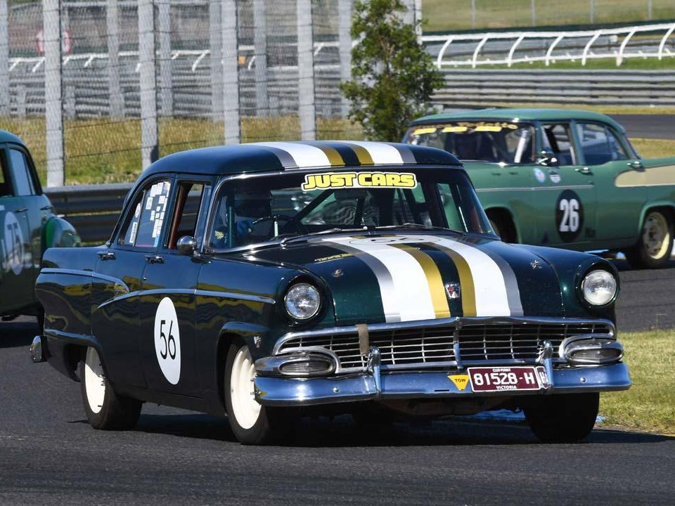 1956 Ford Customline - NeptuneRacing - Shannons Club