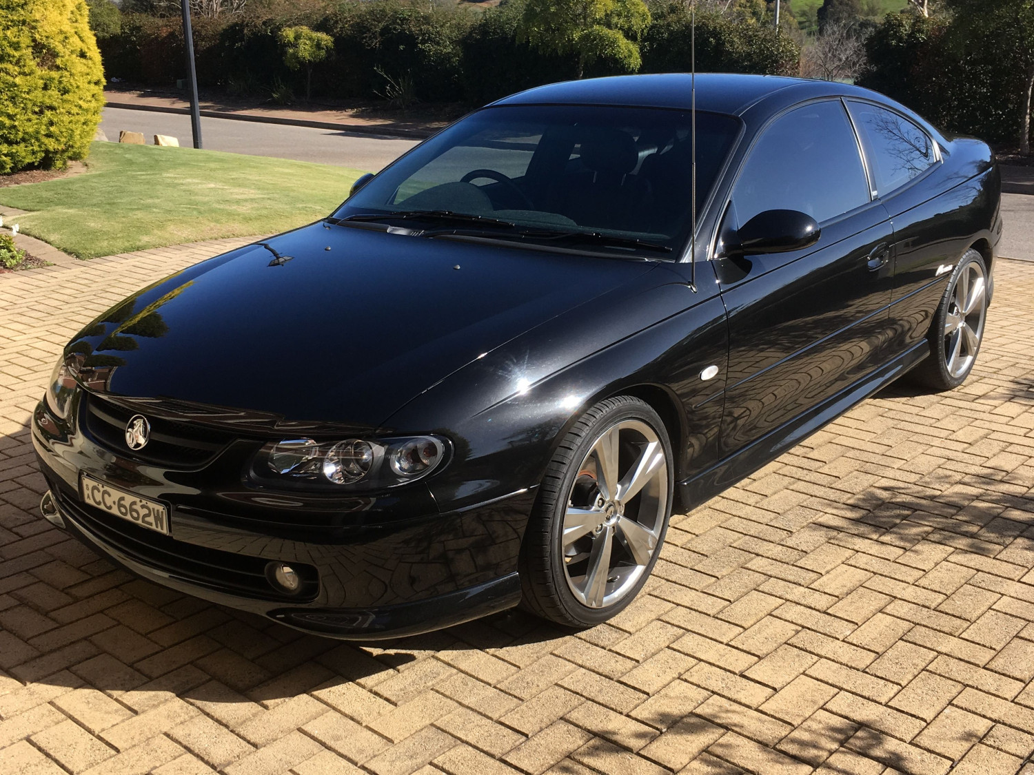 2003 Holden Monaro - wayneleue - Shannons Club