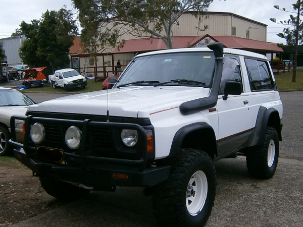1990 KY80 Ford Maverick - MaverickTDGQ - Shannons Club
