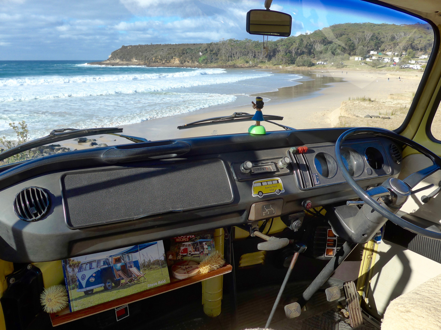 1976 Volkswagen Deluxe Kombi Microbus | 2022 Shannons Club Online Show ...