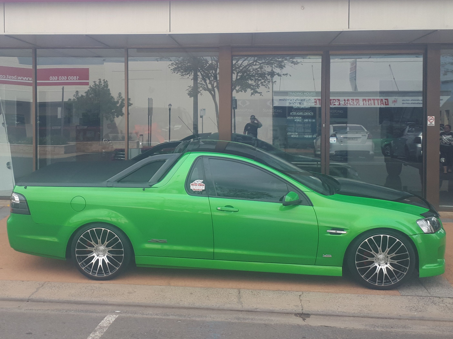 2008 Holden COMMODORE - atomicute - Shannons Club