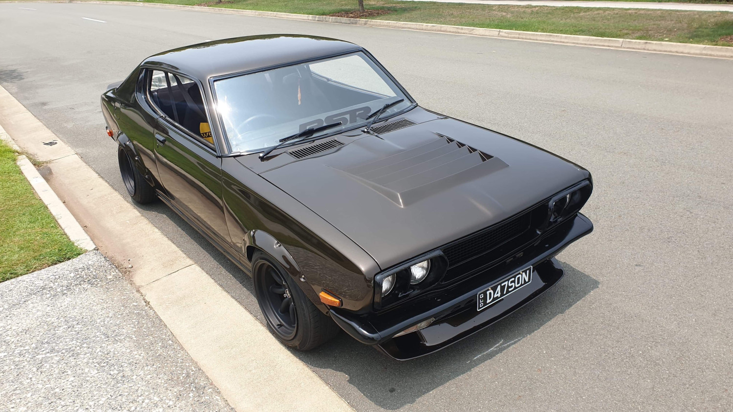 1974 Datsun 180B SSS - fully_fenced - Shannons Club