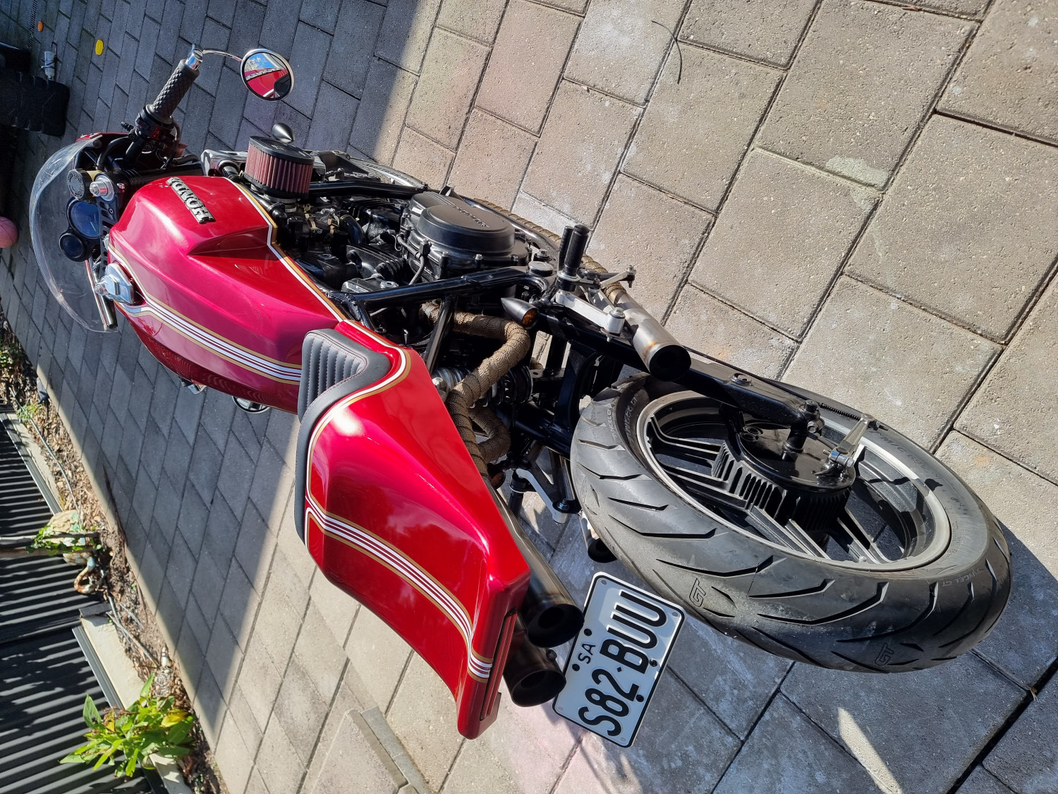 1982 Honda 748cc VF750S - scootman - Shannons Club