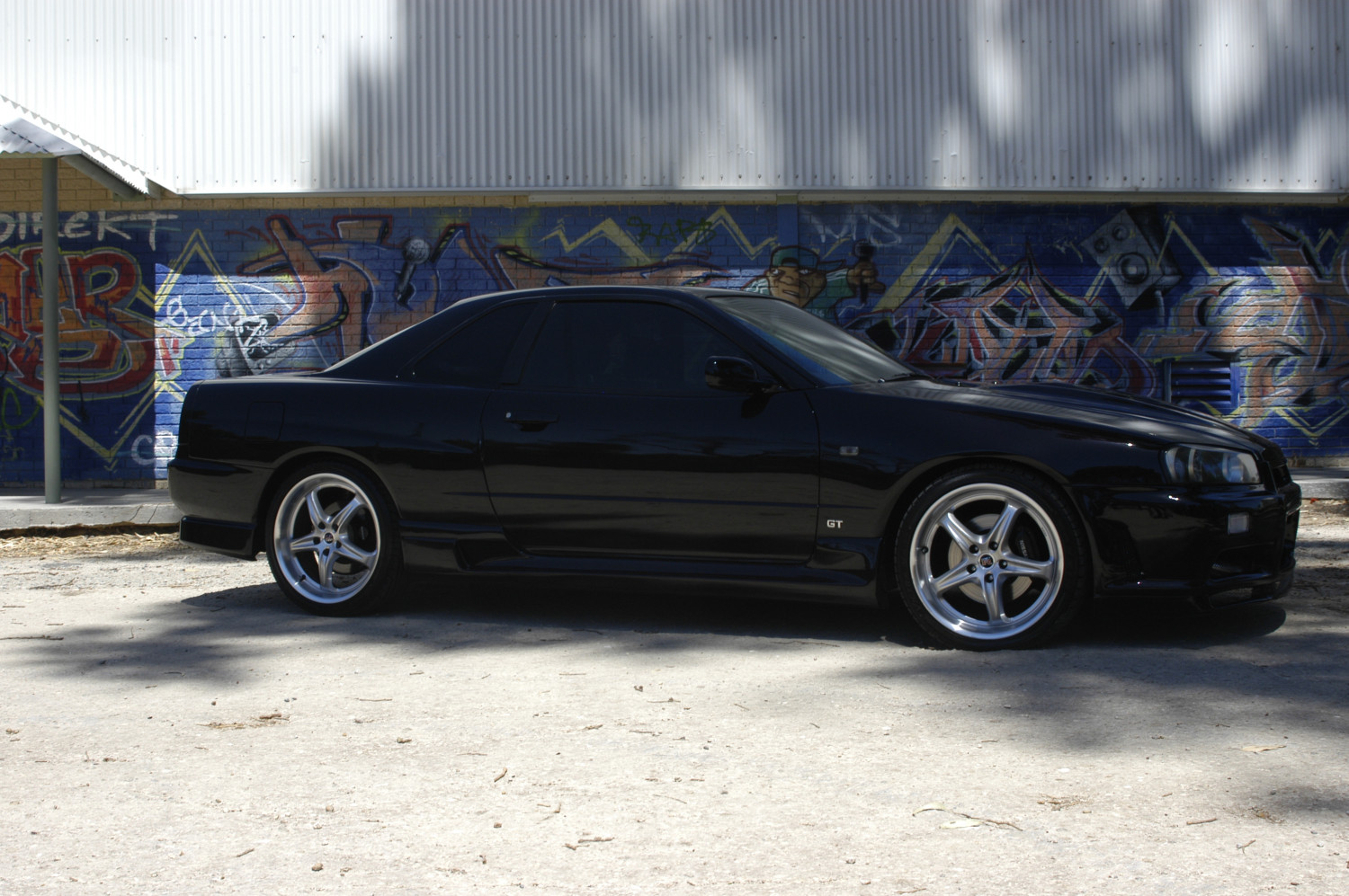 1999 Nissan SKYLINE - BlindspottNZ - Shannons Club