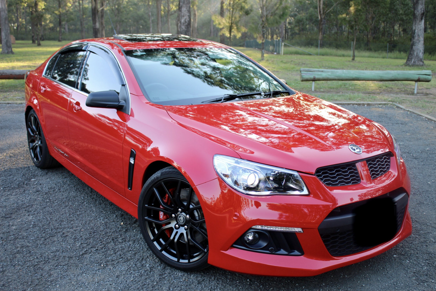 2014 Holden Special Vehicles CLUBSPORT R8 | 2023 Shannons Club Online ...