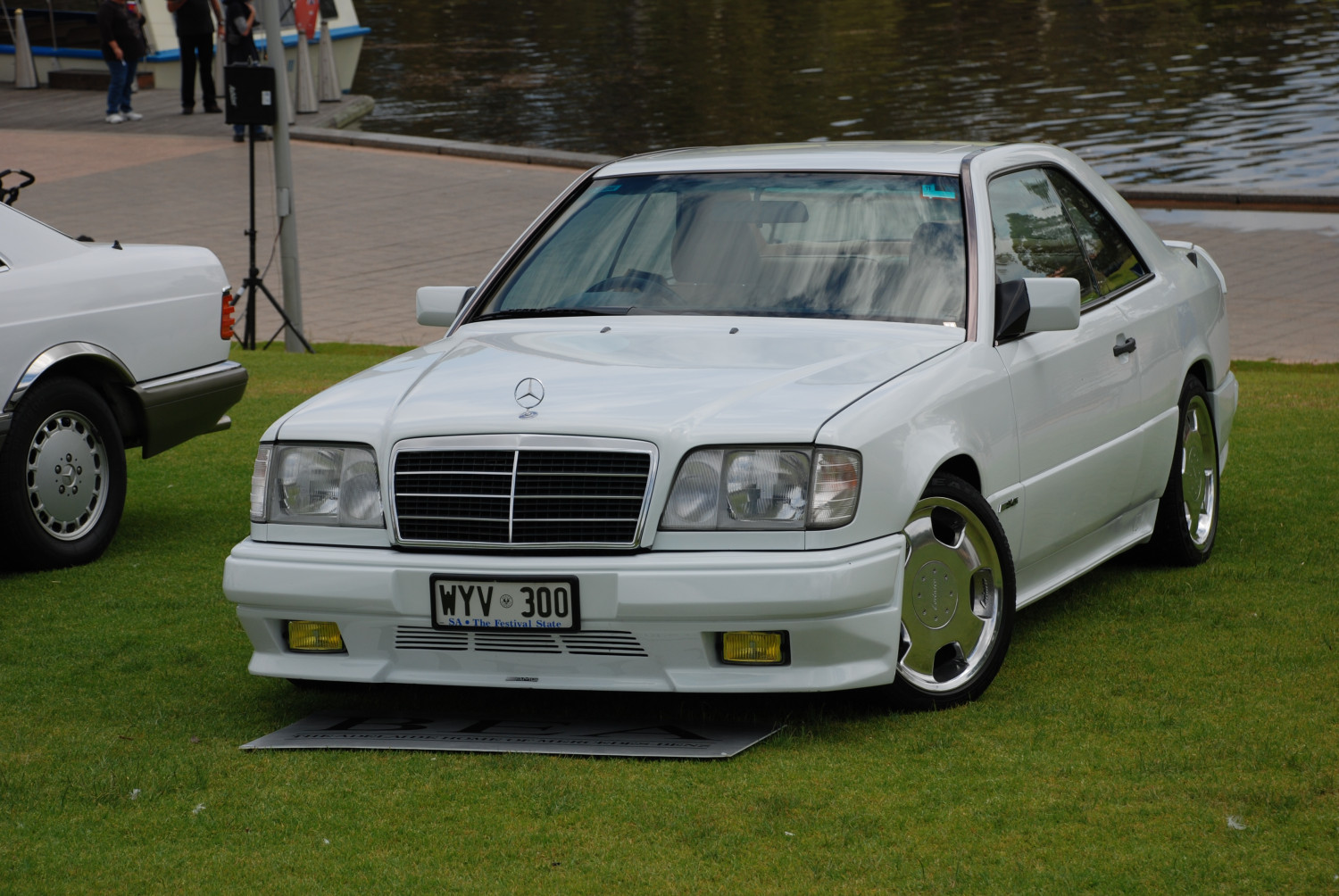1998 Mercedes-Benz WD E300 | 2023 Shannons Club Online Show & Shine