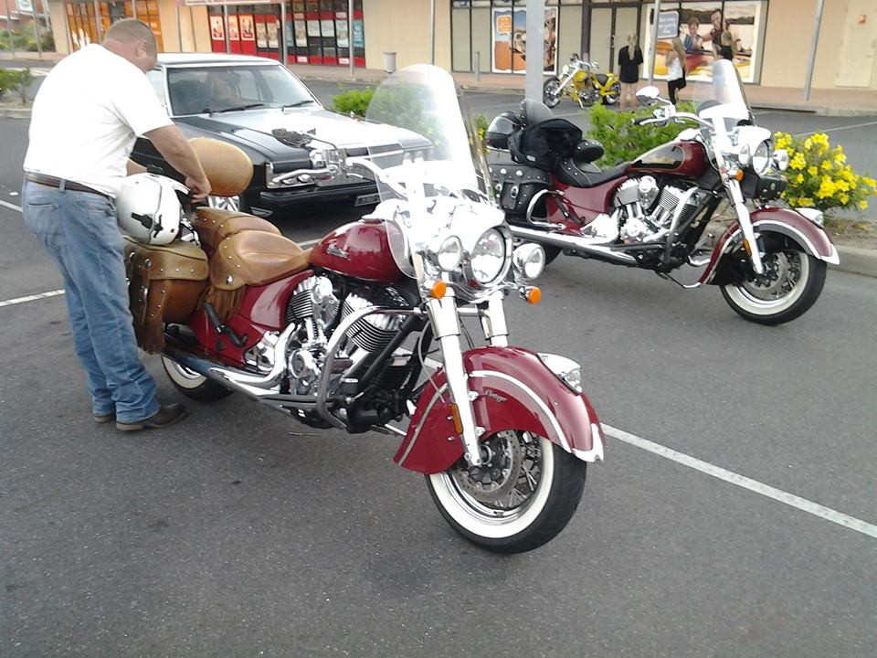 Photo by OwenBrewster - Shannons Club