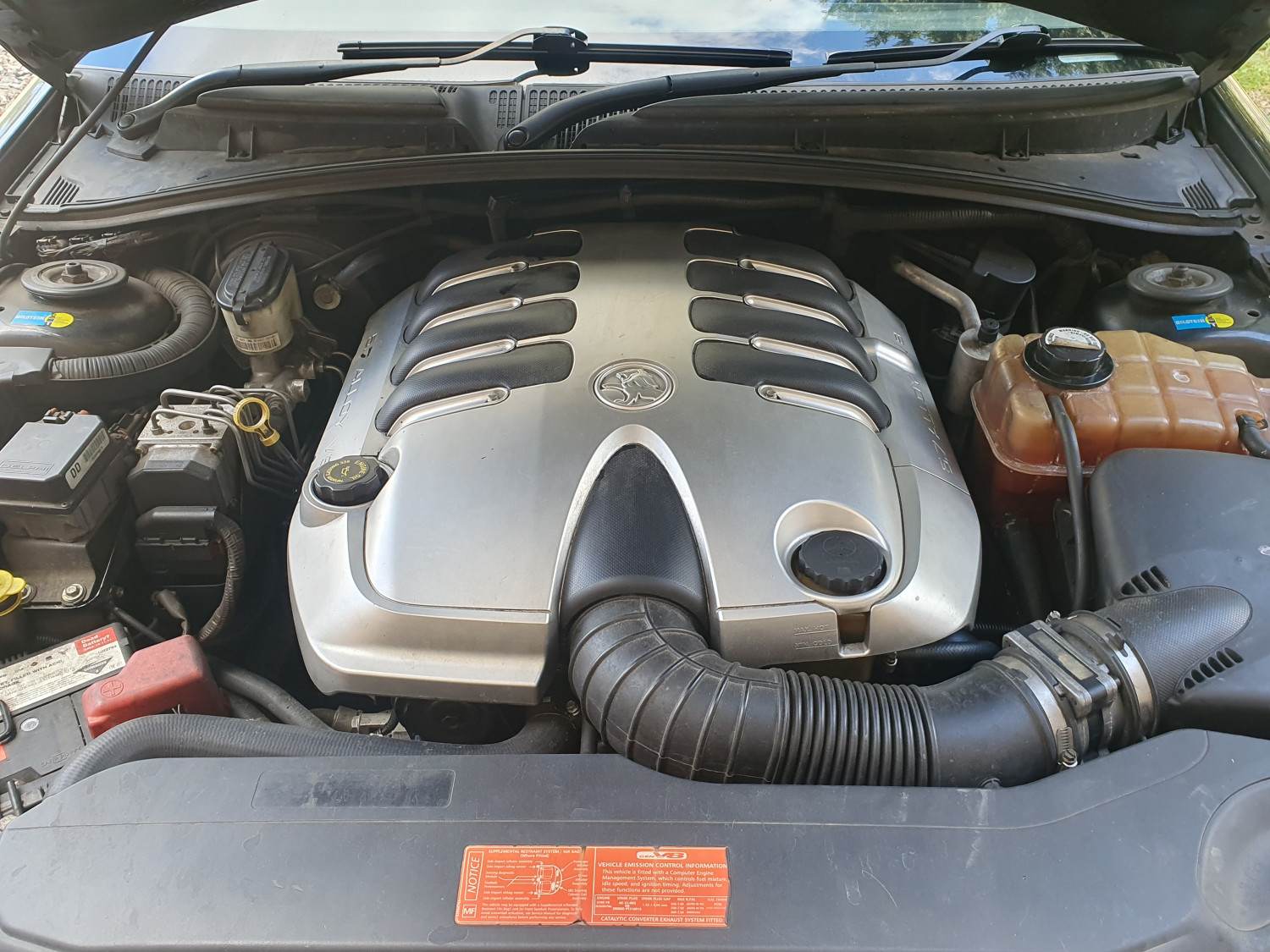 2001 Holden VX SS - Twodogies - Shannons Club