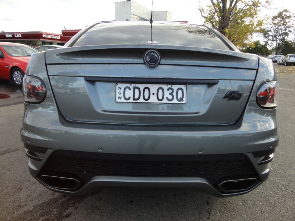 2011 Holden Special Vehicles CLUBSPORT R8 SV Black edition - Humby13 ...