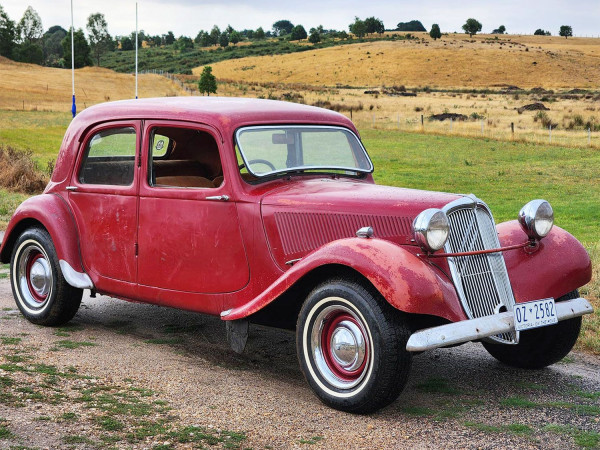1948 Citroen Light 15 Traction Avant - KenJames1 - Shannons Club