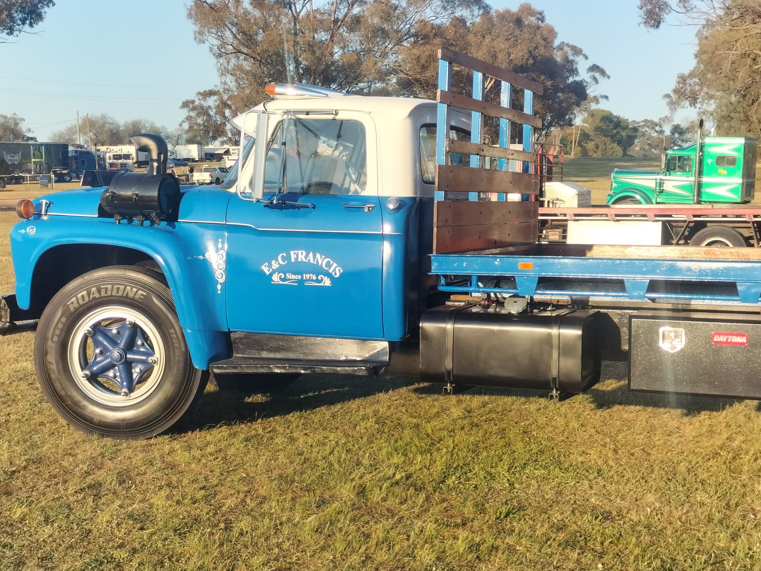 1963 Ford F-700 - 12Eric12 - Shannons Club