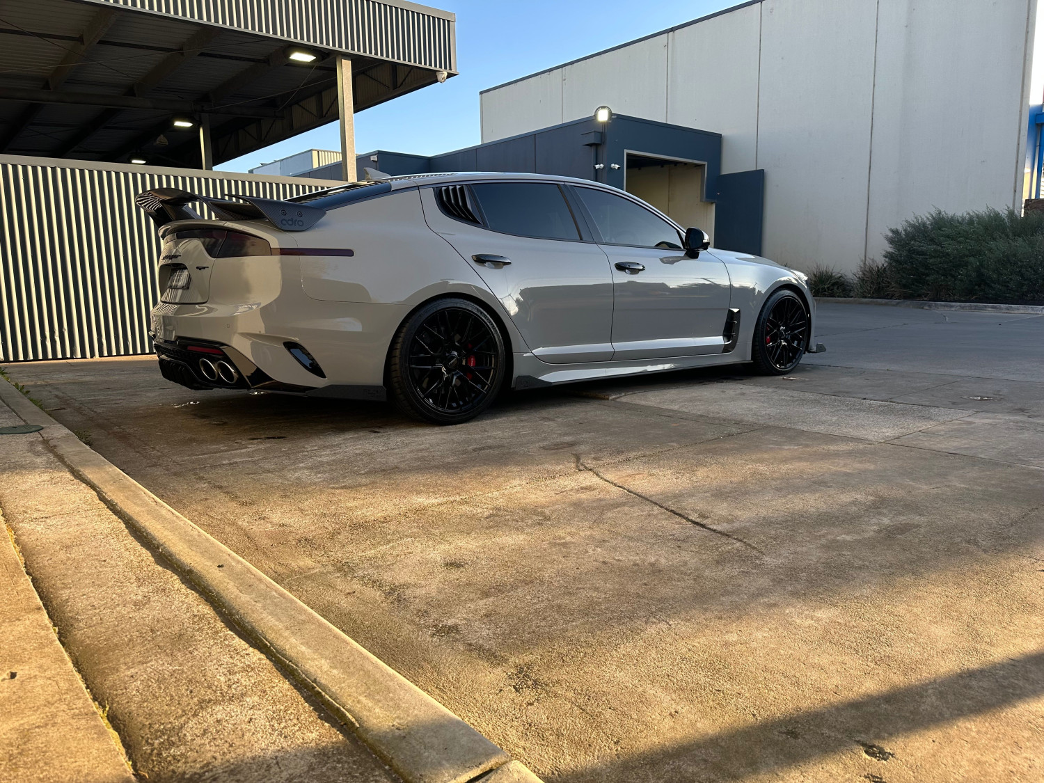 Photo by semirfrancuz - Shannons Club