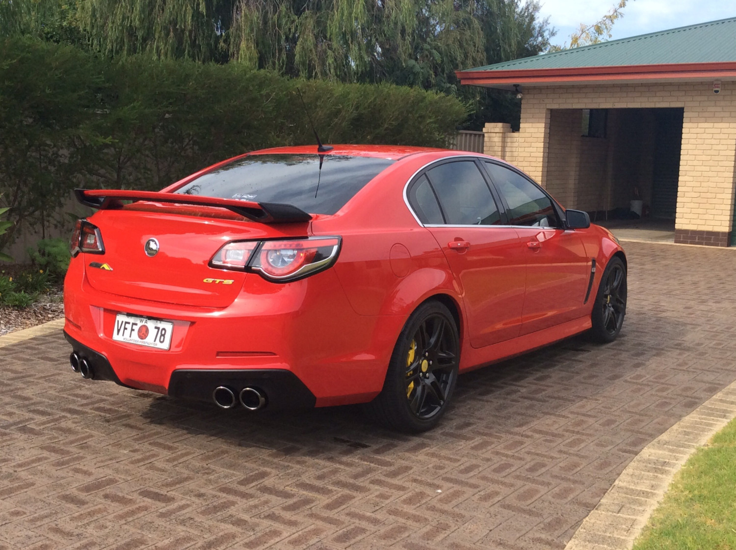 2014 Holden HSV GTS - Bsnpaps - Shannons Club