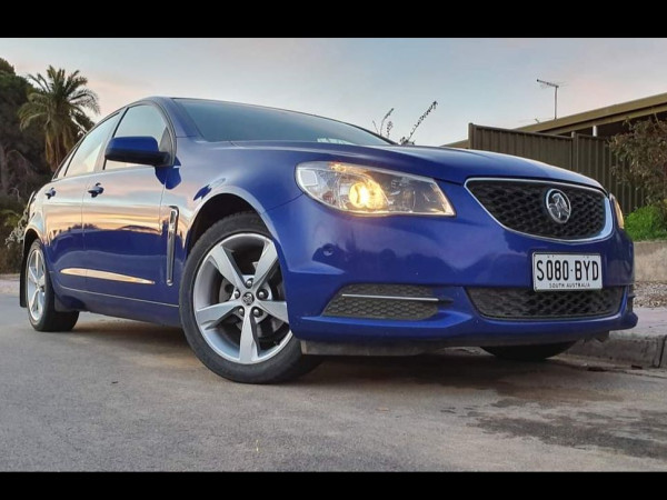 2016 Holden COMMODORE - JessyBromley - Shannons Club