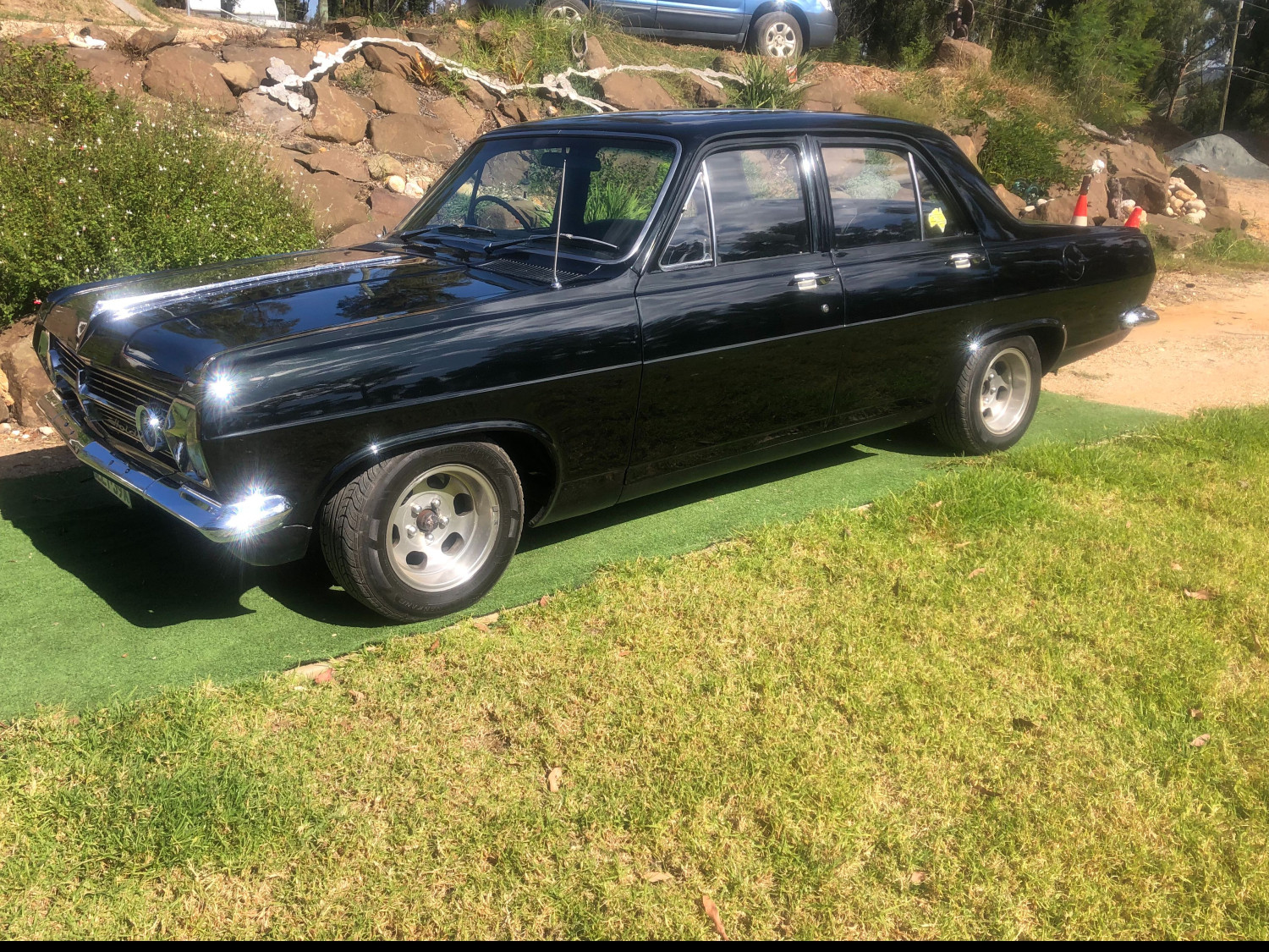 Photo by Fudzy - Shannons Club