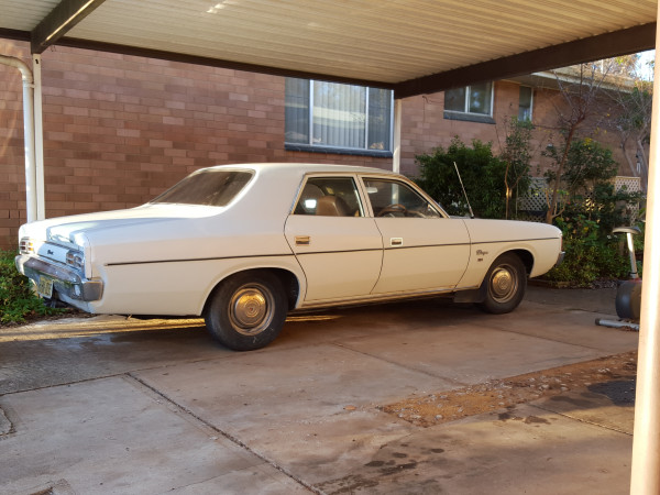 1975 Chrysler Valiant VJ - Ienkoron - Shannons Club