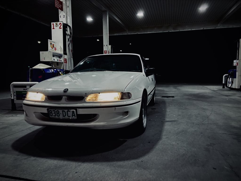 1993 Holden COMMODORE - PS85vrcommodore - Shannons Club