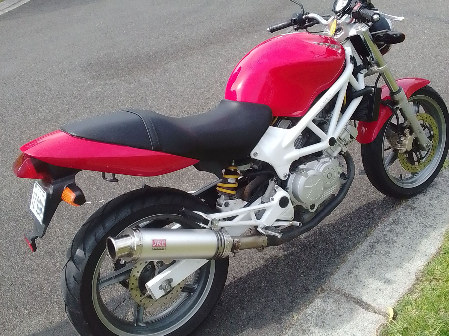 2000 Honda 249cc VTR250 - PeterNormington - Shannons Club