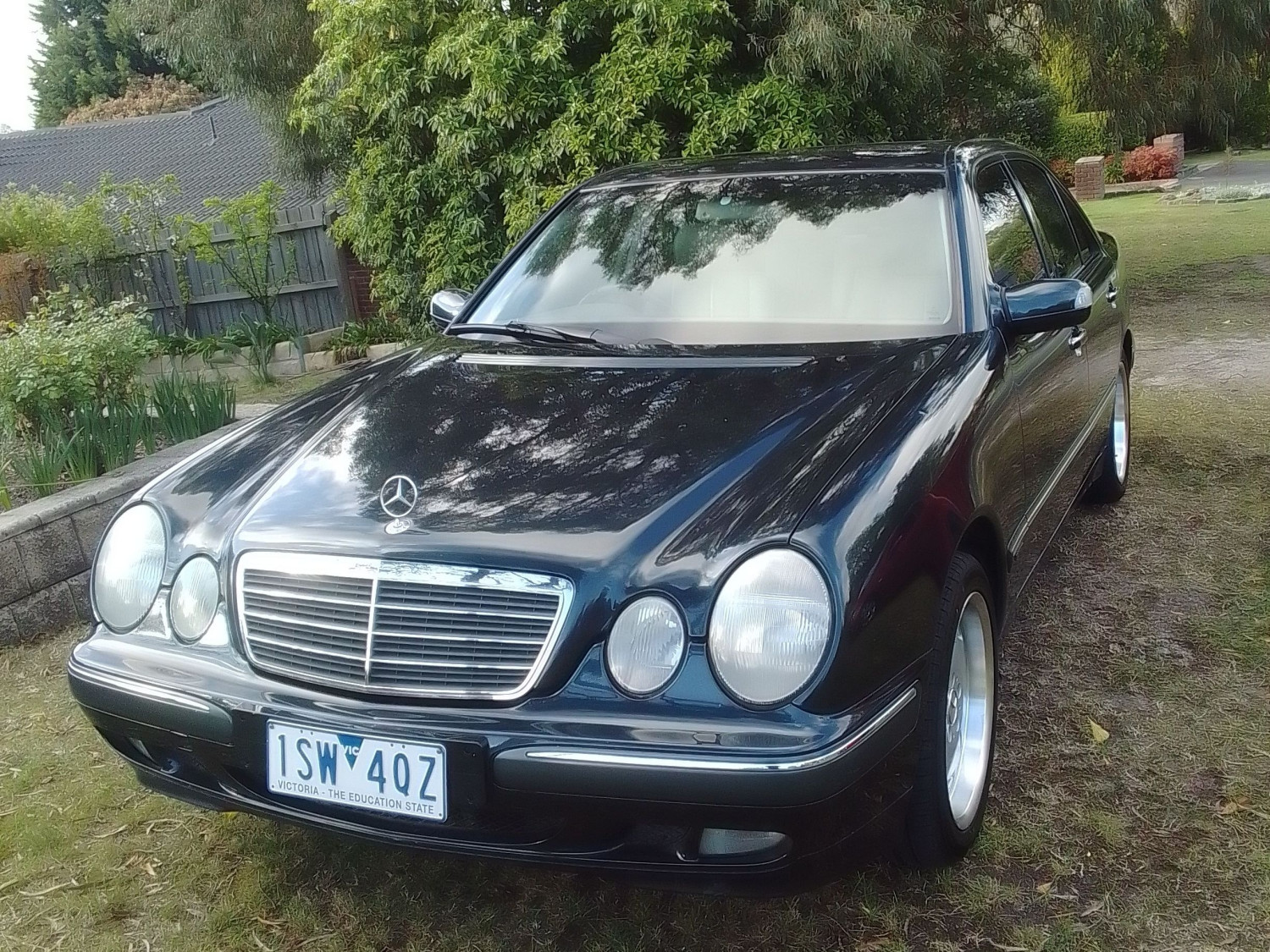2000 Mercedes-Benz E240 ELEGANCE - PeterNormington - Shannons Club