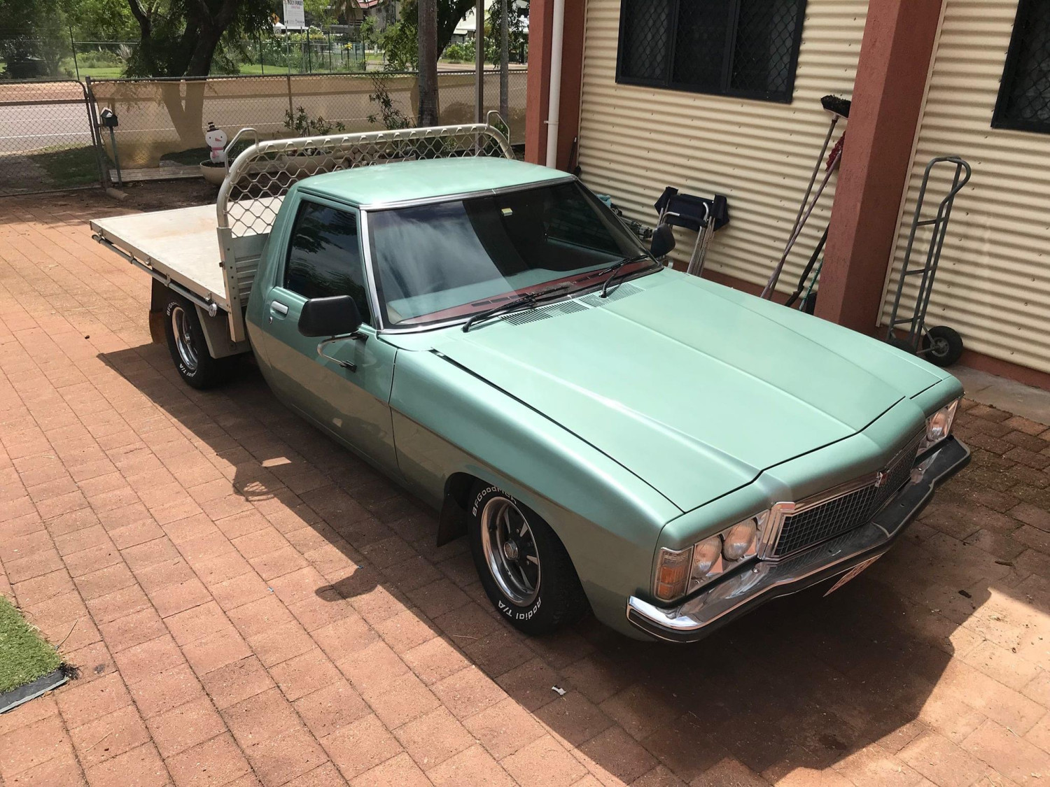 1979 Holden HZ - debhutcheson88 - Shannons Club