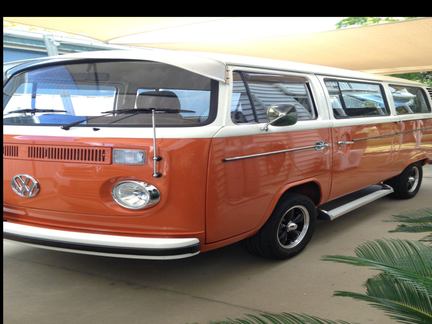 1974 Volkswagen Micro Bus - lauriesawtell - Shannons Club