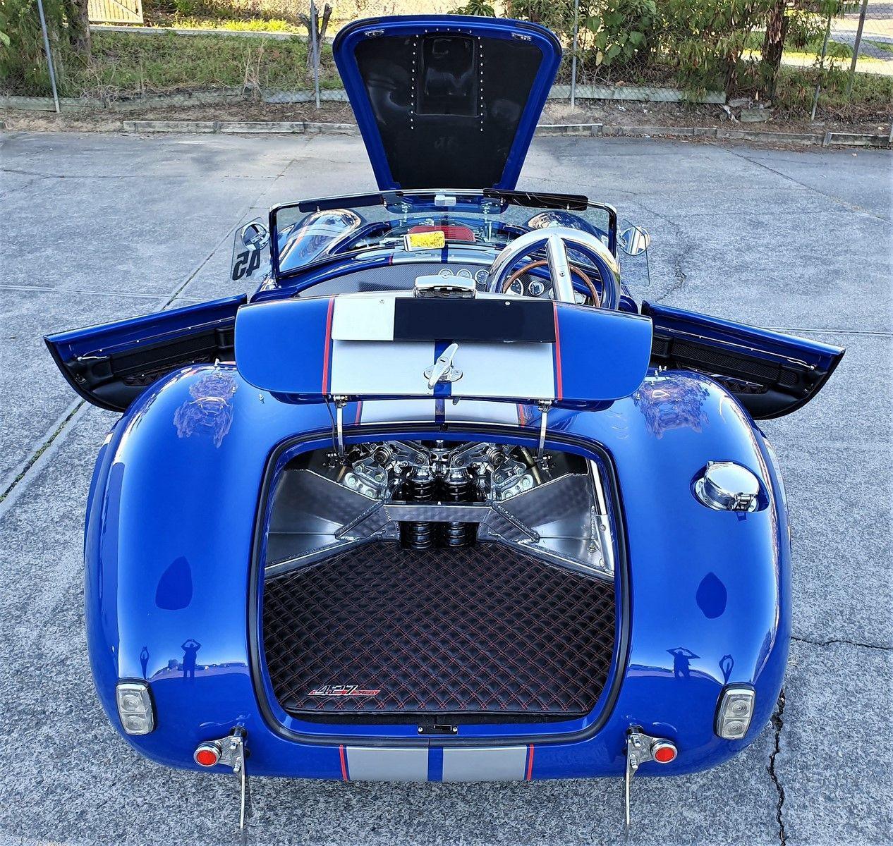 Photo by OlivierKraft - Shannons Club