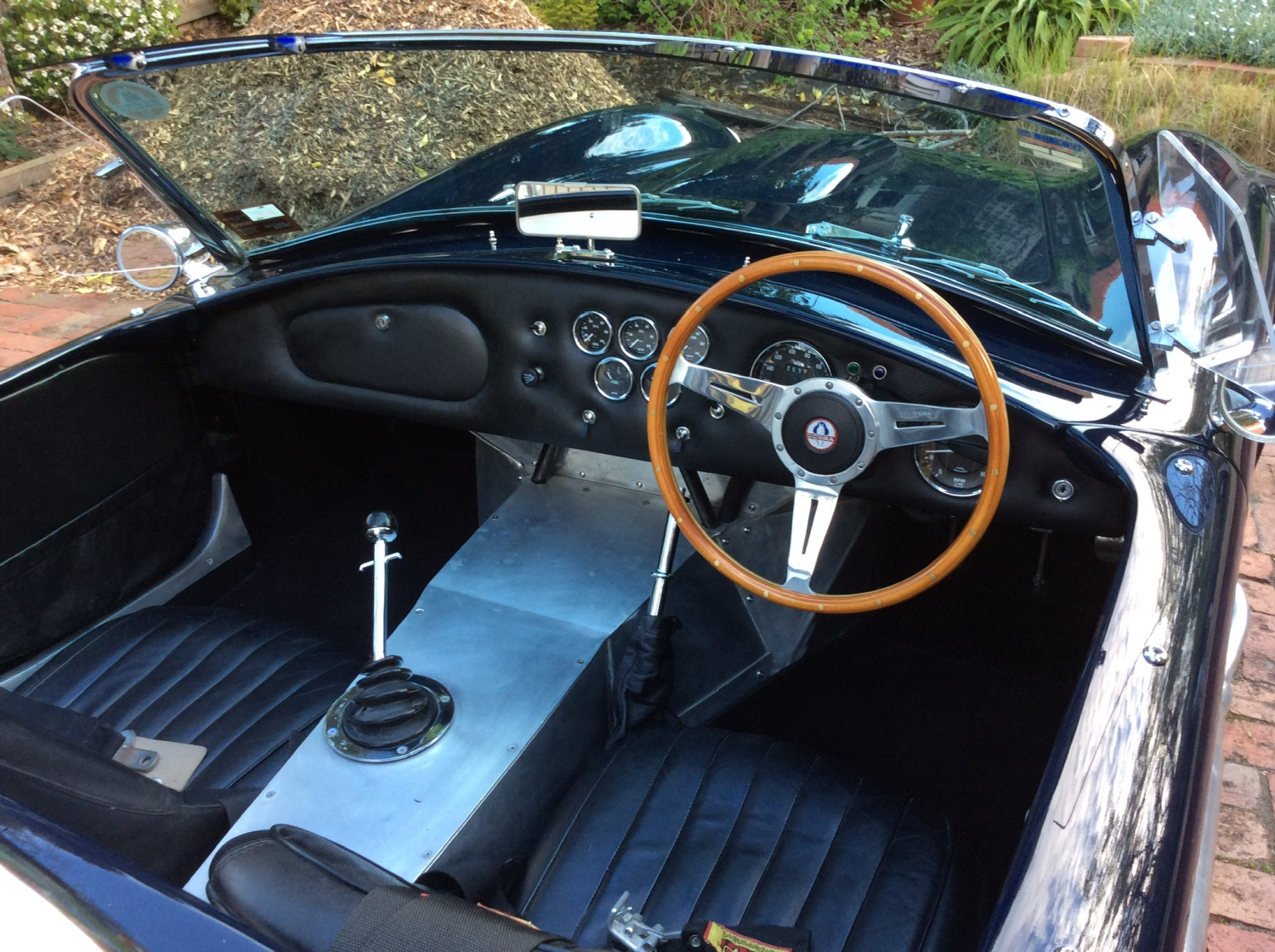 Photo by fineartservices - Shannons Club