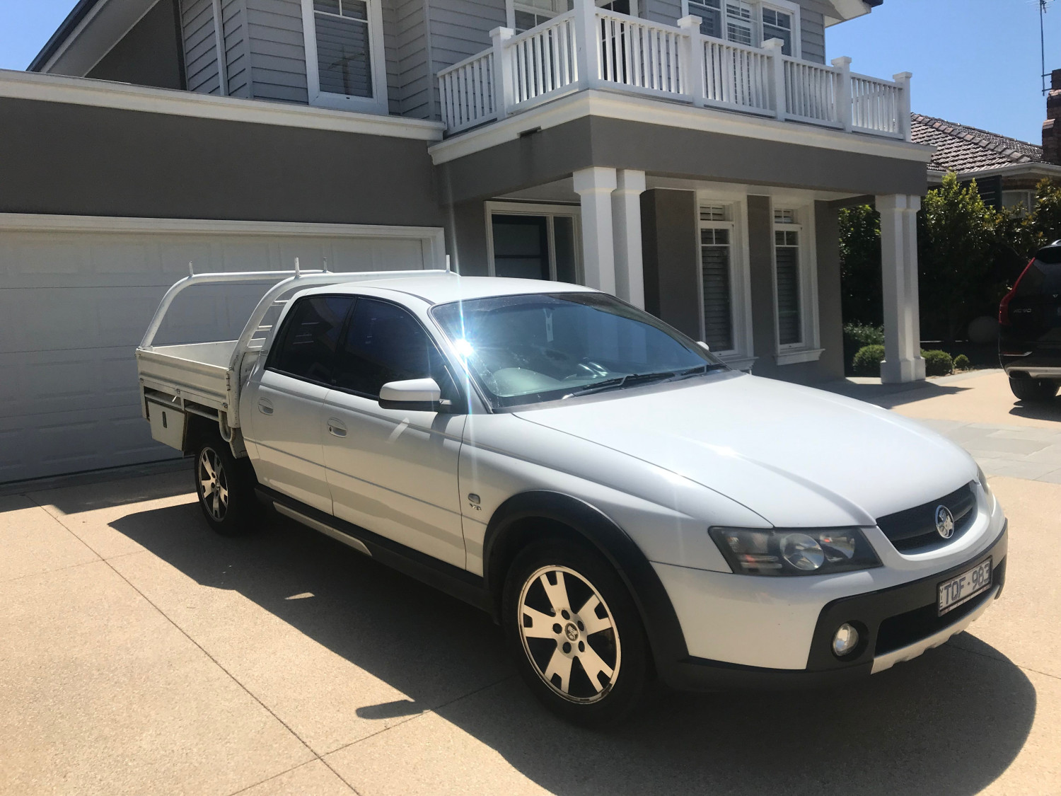 2005 Holden Cross8 crewman - PhilDAth - Shannons Club