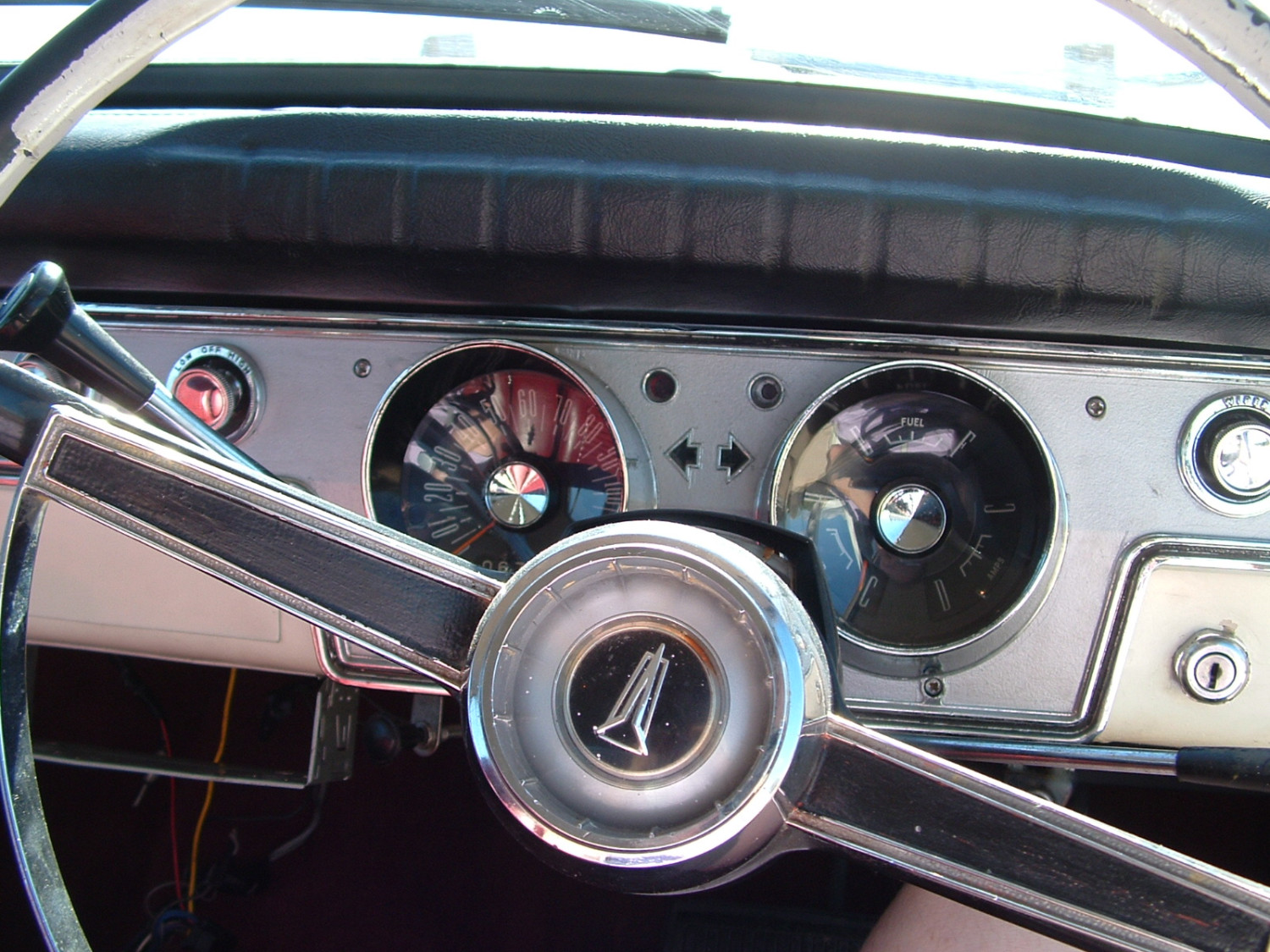 1967 Chrysler VC Valiant Regal - GeorgeKaplan - Shannons Club