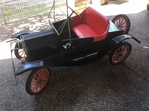 1977 Ford Model T - warwick3 - Shannons Club