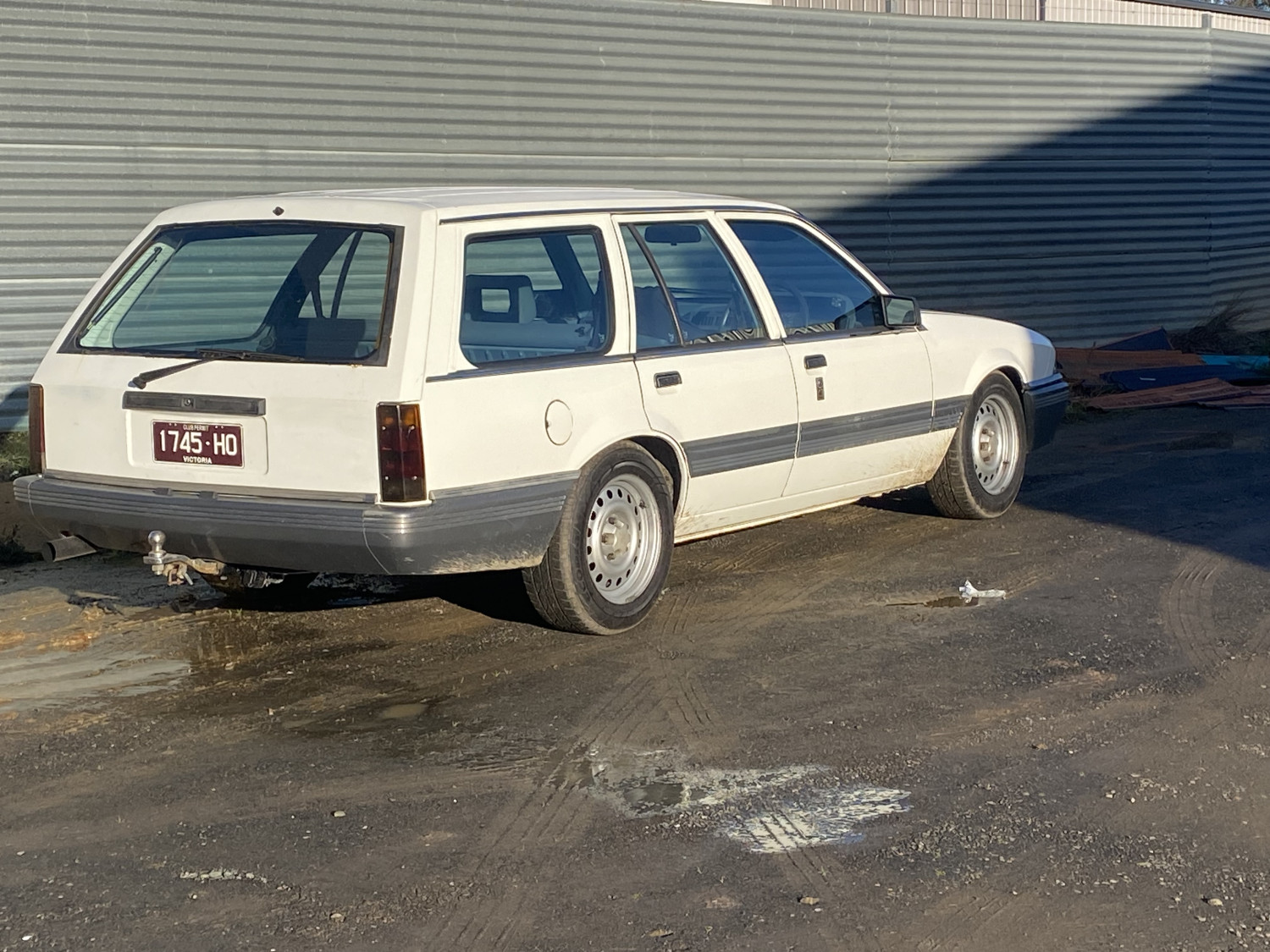 1987 Holden COMMODORE - DylanGiovanetti - Shannons Club