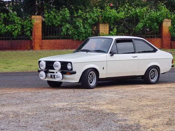 1976 Ford ESCORT - robcorry - Shannons Club