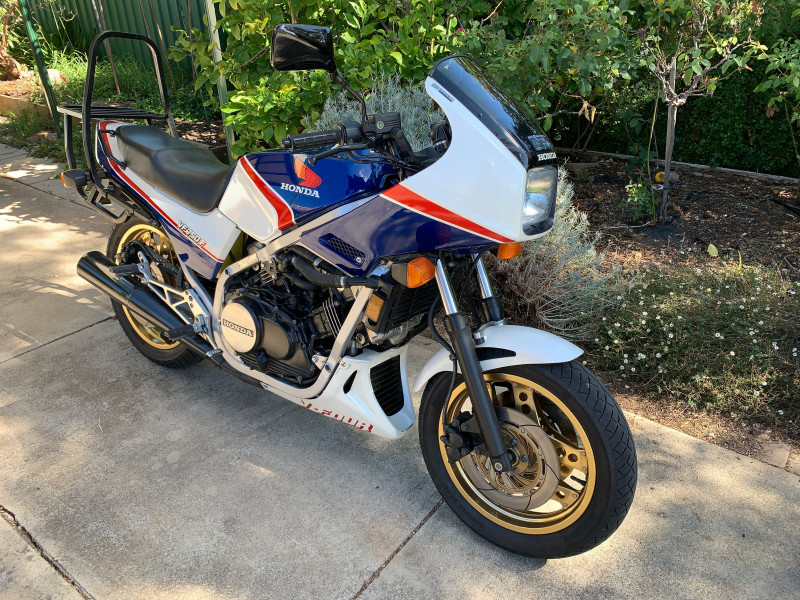 1983 Honda 748cc VF750F | 2023 Shannons Club Online Show & Shine