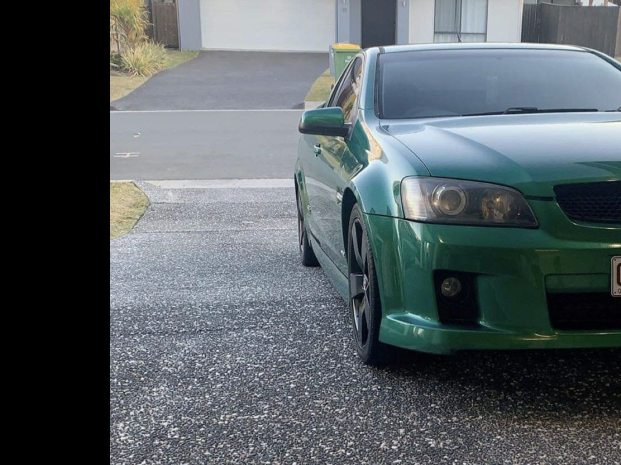 2009 Holden COMMODORE SV8 - tahliajade2 - Shannons Club