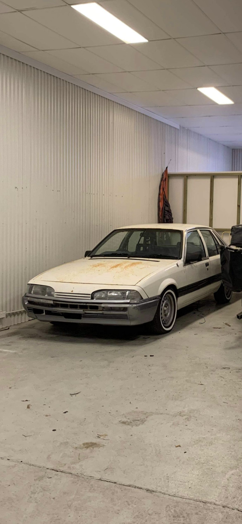 1987 Holden COMMODORE - jaym0476 - Shannons Club