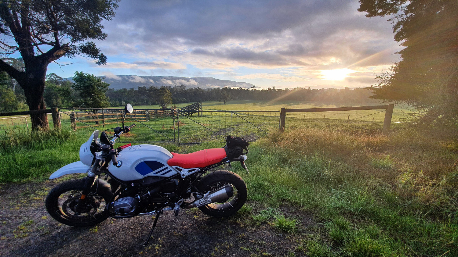 2020 BMW R9T Urban GS - OzSmith - Shannons Club