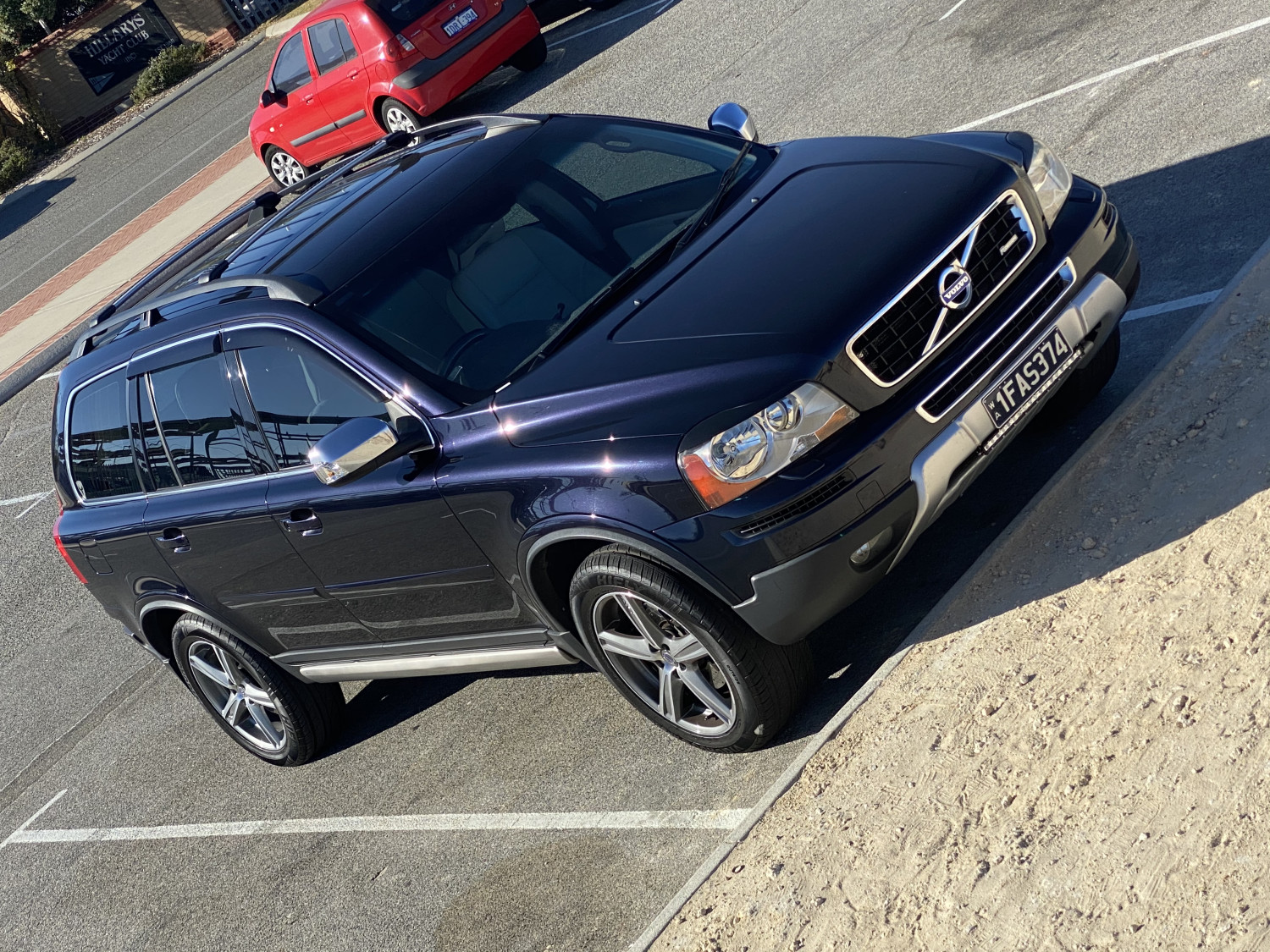 Fascinating Volvo Xc90 R Design 2010 Gallery