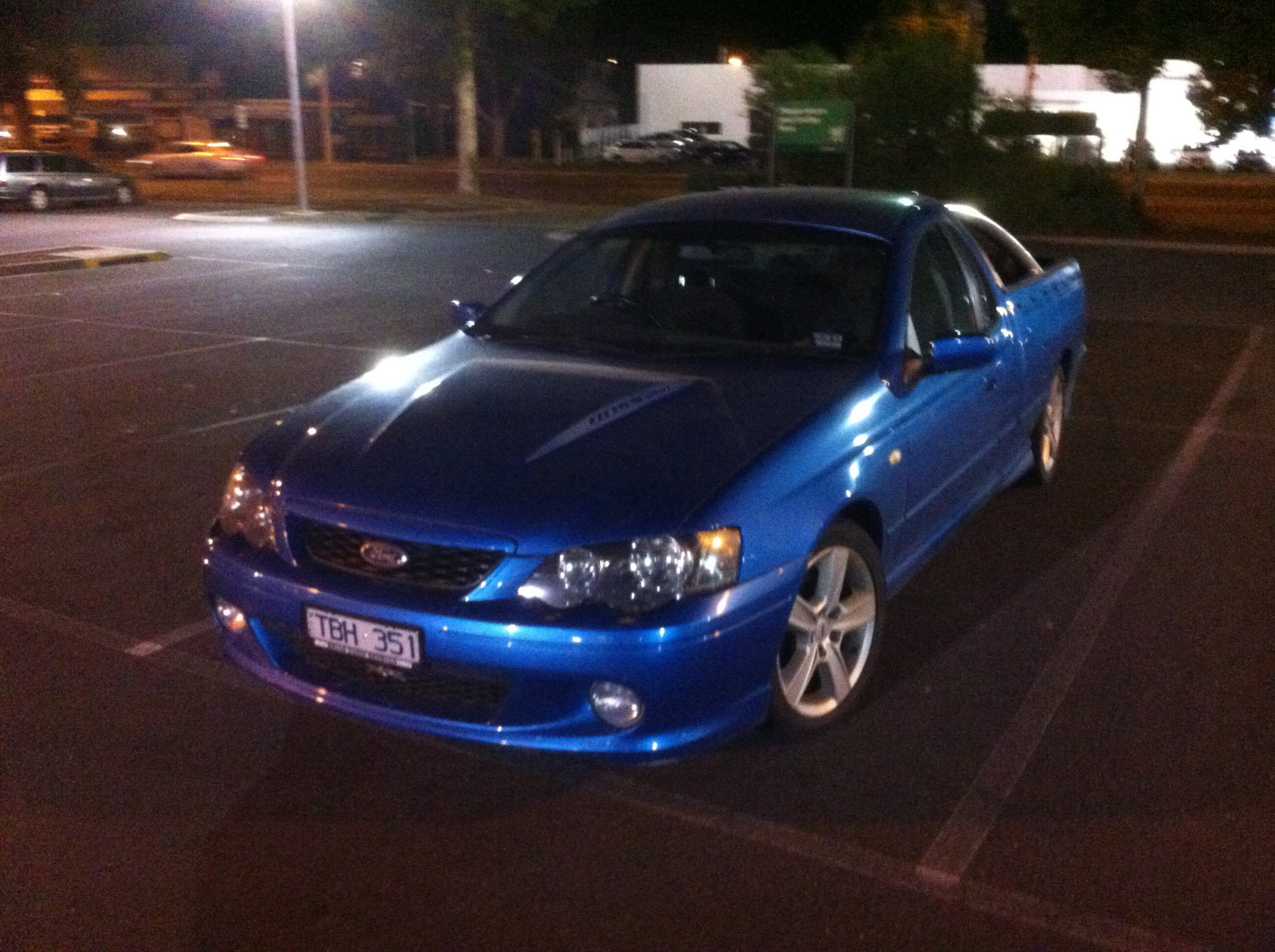 2004 Ford FALCON XR8 - TBirdDave - Shannons Club