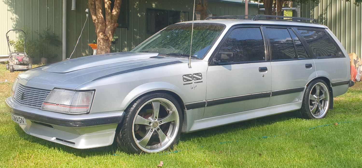1983 Holden Commodore - ChrisCharlesworth - Shannons Club