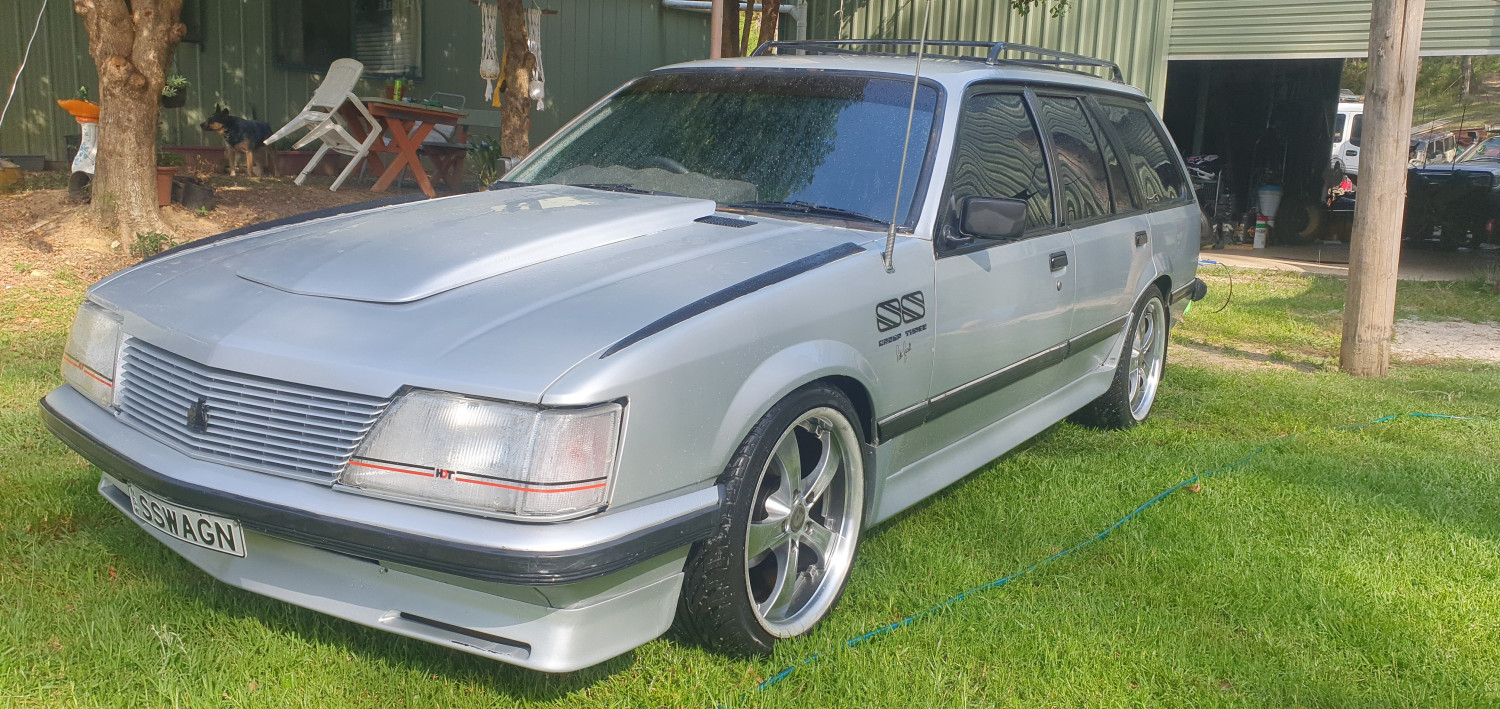 1983 Holden Commodore - ChrisCharlesworth - Shannons Club