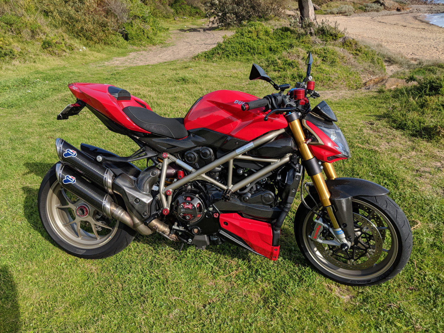 Photo by StreetfighterS - Shannons Club