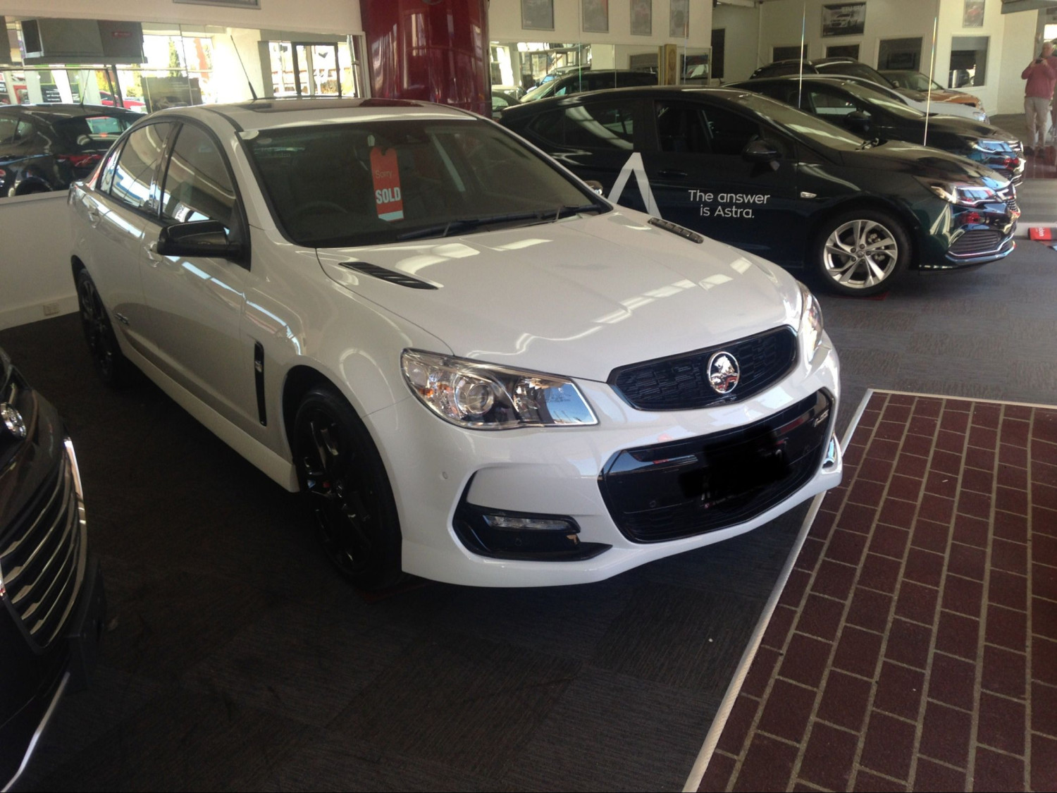 2017 Holden SSV REDLINE VF 11 - kandjbourke - Shannons Club