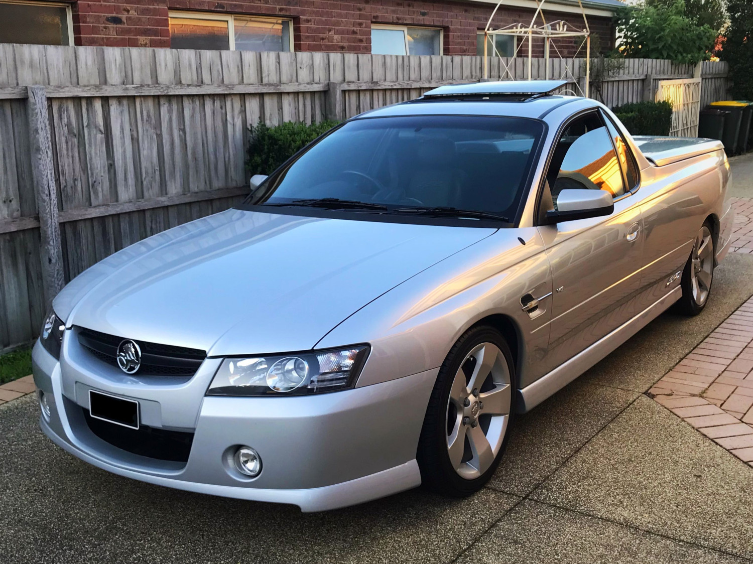 2005 Holden COMMODORE SSZ - daviddyson - Shannons Club